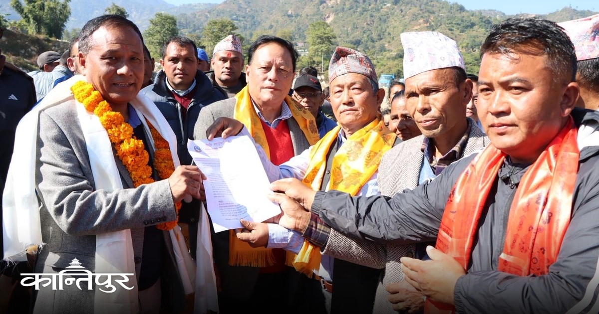 Minister Ghising inspects flood-affected Roshi and Namobuddha - कान्तिपुर