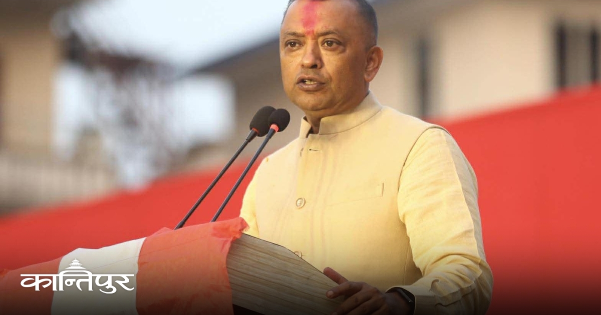 Behind Gagan Thapa in Sarlahi-4 - कान्तिपुर